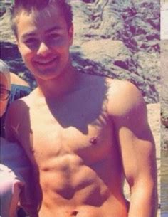 PEYTON MEYER Nude AZNude Men