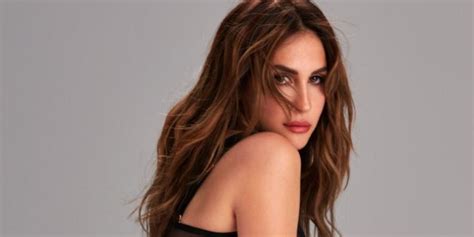 Aynur Aydının Yeni Şarkısı Siyah Yayında Magazin Haberleri
