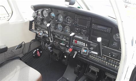 Piper Pa 28 Upper Valley Aviation