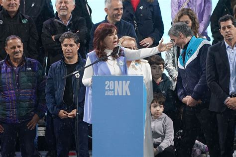 Un Gobernador Que Fue Al Acto De Cristina Kirchner Pidió Recuperar A
