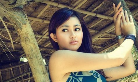 IGO Model Seksi Hot Panas Dunia Tante Dan ABG