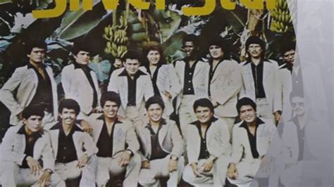 Los Silver Star Popurri El Super Baile 80s And 90s Youtube