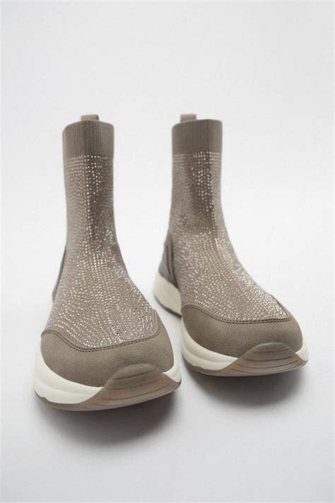 Zara — ціна 1599 грн у каталозі Черевики Купити жіночі речі за доступною ціною на Шафі Україна