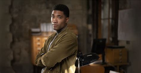 Carnegie Melon Graduate Cbs Television Star Carter Redwood Launches