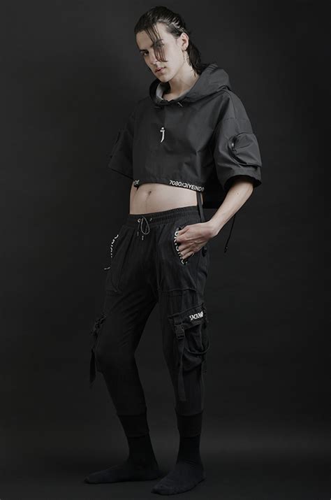 Yong Le 東京の外国人モデル事務所「ラパン・エンターテインメント」 港区青山