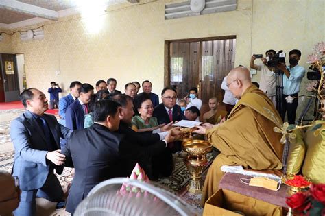 អ្នកឧកញ៉ា លី យ៉ុងផាត់ ថ្លែងអំណរគុណអ្នកឧកញ៉ាឧកញ៉ាទាំង៩០រូបចូលបរិច្ចាគទឹកប្រាក់ជាង ២លានដុល្លារ