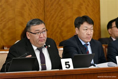 Гашуунсухайт Ганцмод боомтын хил дамнасан төмөр зам нүүрсний худалдаа Тавантолгойн нүүрсний