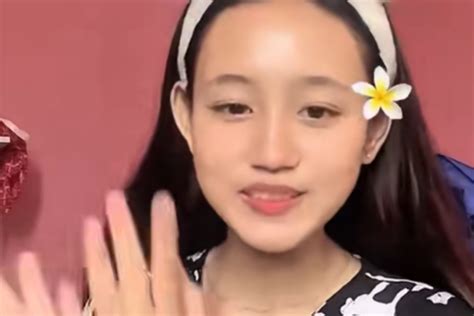 Apa Akun Instagram Shella Ananda Wanita Yang Viral Live Di Tiktok Pakai Daster Kelihatan Choco