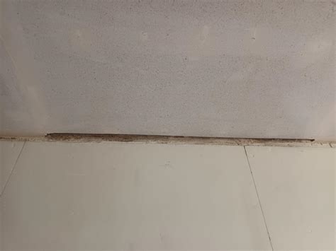 Filling 1 3cm Gaps Between Ceiling And Wall Plastering And Rendering