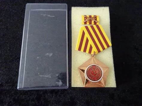 Original Orden Im Etui Mit Spange Ddr Nva Kampforden Für Verdienste Bronze Eur 49 99 Picclick De