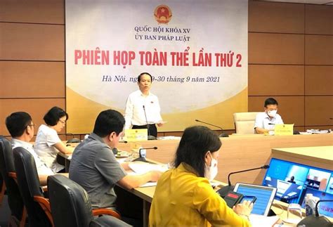 Ưu Tiên Tập Trung Nguồn Lực Cho Công Tác Xây Dựng Luật Pháp Lệnh