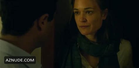 Isabelle Caillat Nude Aznude