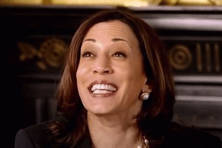 Kamala Ma Che Te Ridi Aldo Cazzullo Ma Cosa AvrÀ Kamala Harris Da Ridere Tanto Ogni