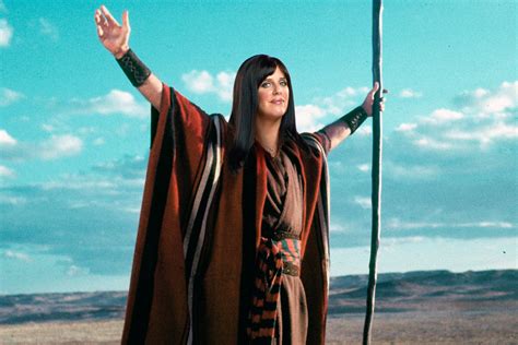 The 10 Dating Commandments The Millionaire Matchmaker Photos