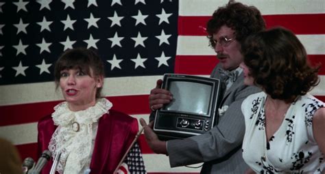 Center Spread Girls Lisa Deleeuw