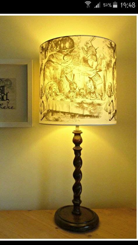 Фотосессия Алиса в стране чудес с белым живым пушистым кроликом Безумное чаепитие Фотозона в