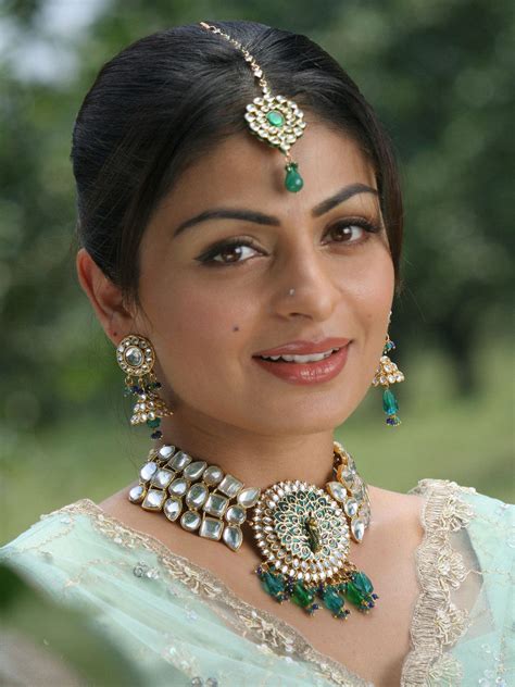 Neeru Bajwa Hot Photos Salwar Kameez Bikini HD Pics