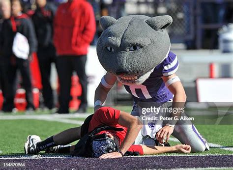 Kansas State Mascot Photos And Premium High Res Pictures Getty Images