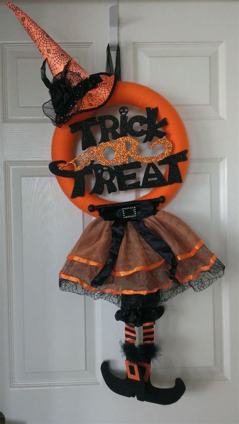 Moms Halloween Wreath Halloween Wreath Halloween Decorations