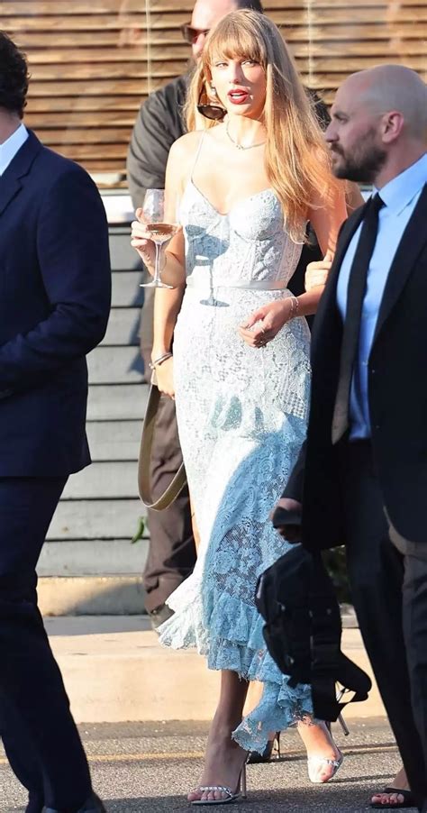 Swift Wedding Taylor Swift Cameo In New Girl Season 2 Episode 25