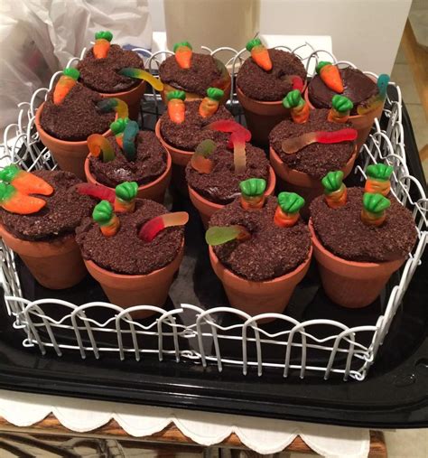 Cutefetti Carrot 🥕 Patch Cupcakes 🧁 Source Unknown Facebook