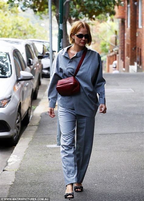 Lara Bingle Street Style