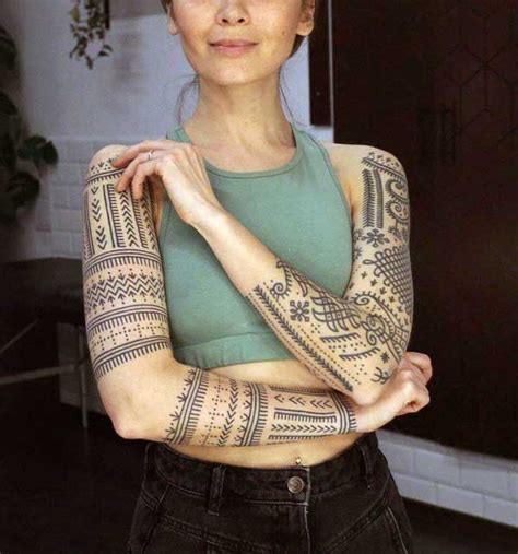 22 Stunning Tribal Tattoos For Women Unique Designs And Ideas