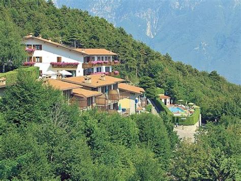 Wakacje W Panorama La Forca We Włoszech Z Nekera Wczasy Na Wakacjepl