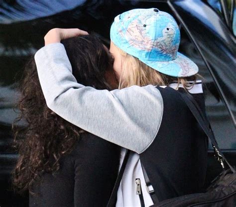 Michelle Rodriguez And Cara Delevingne Kiss On Holiday Super Hot Lainey