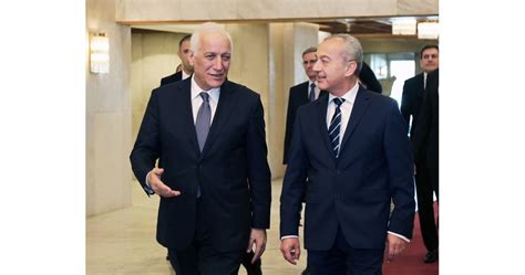 Директна линия между София и Ереван искат Донев и арменският президент Вахагн Хачатурян