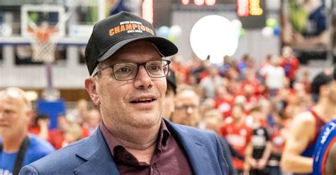 Heroes Coach Erik Braal Wil Een Hongerige Ploeg Zien ‘kampioen Blijven Nee We Willen Opnieuw