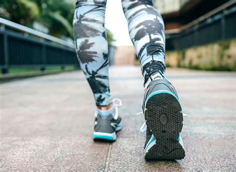 5 Fiber Deficiency Symptoms Doctors Say — Best Life