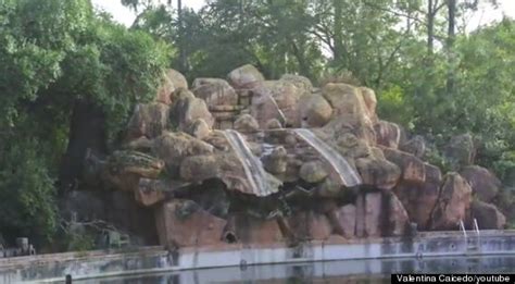 Disneys Abandoned Theme Parks Could Double As Scary Movie Sets