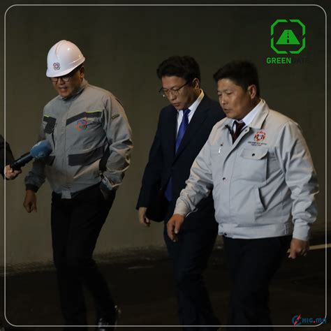 Таван шарын нүхэн гарцын авто замын хөдөлгөөнийг нээлээ