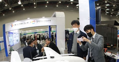 수직 이착륙 멀리 오래 진화하는 대형 드론