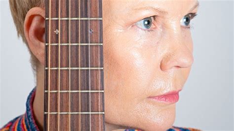 Lisa Richards Waiting To Fly Rhythms Music Magazine