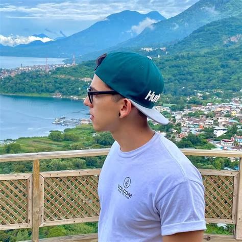 Daniel Calvo Danielcvmz • Threads Say More