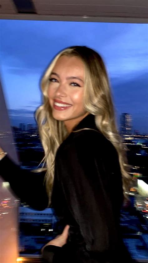 Pin By Cida Caetano On Alice Pretty Blonde Girls Blonde Hair Girl Blonde Women