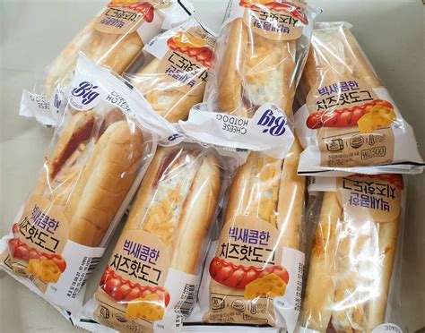 예수생명교회주일학교 빅새콤한치즈핫도그 집사님의 찬조로 간식치굔 크고 비싼 핫도그였습니다