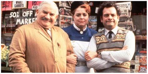 Sitcoms And The Presentation Of Men As A Satire Of Masculinity Elpxh