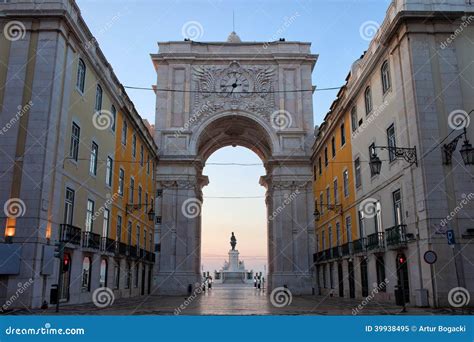 Rua Augusta Arch At Dawn In Lisbon Stock Image Image Of Portugal