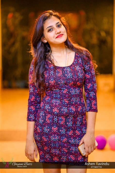 Srilankan Actress Shanudrie Priyasad New Sri Lanka Actress Models Riset