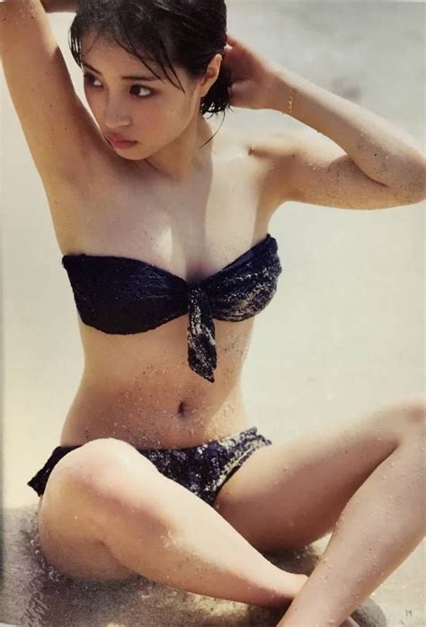 やや傷や汚れあり 広瀬すず PHOTO BOOK 才のすずぼん写真集 美乳 美女 セクシー 美尻 美脚 スレンダー グラマー 送料 の落札情報詳細 ヤフオク落札価格検索 オークフリー