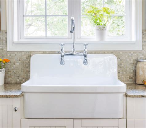 A Deep Dive Into Country Kitchens And Their Amazing Beauty