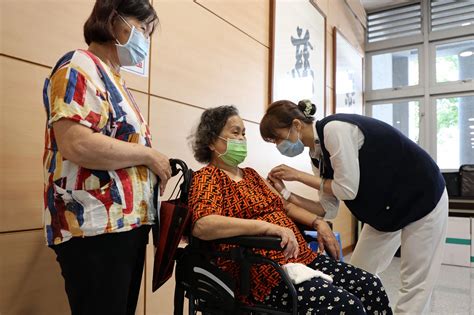 預防流感 花蓮慈院公費流感疫苗開打