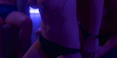 Nude Video Celebs Sarah Shahi Nude Sexlife S01e07 2021