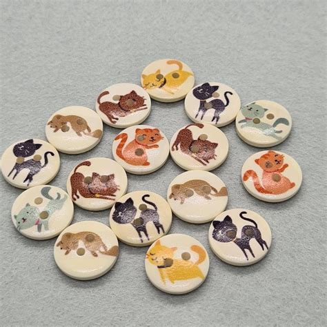 10× Whimsical Cat Buttons 2 Hole Wood Buttons Assorted Designs 15mm