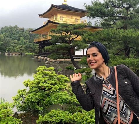 تیپ قجری سپیده علایی و مهتاب کرامتیعکس