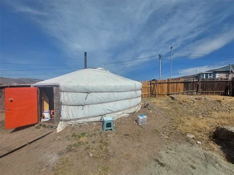 Нийслэлийн нутгийн захиргааны байгууллагуудын албан хаагчдын нийгмийн баталгааг хангах ажлыг