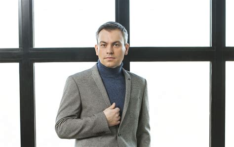 Viktoras Jakovlevas „nustebau Sužinojęs Kad Ir Dabar Kai Kur Moksleiviai Verčiami Atsistoti